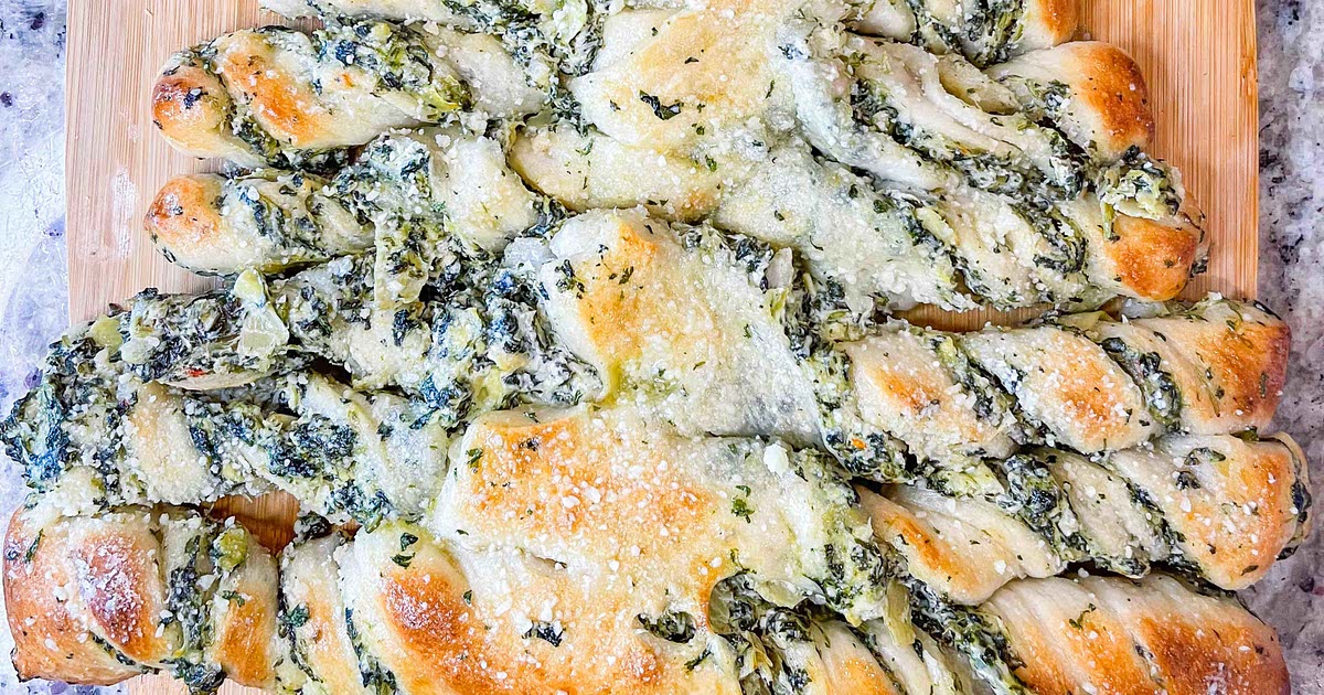 Christmas tree spinach dip breadsticks Recipe — Samsung Food