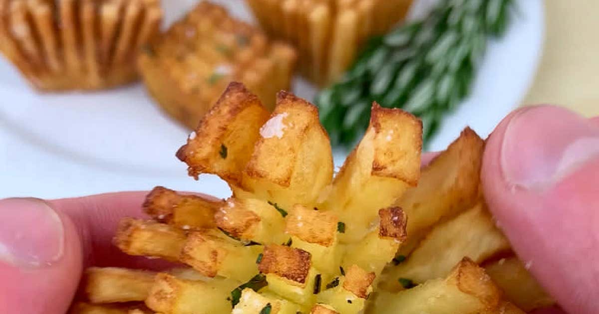 CRISPY POTATO FLOWERS Recipe — Samsung Food