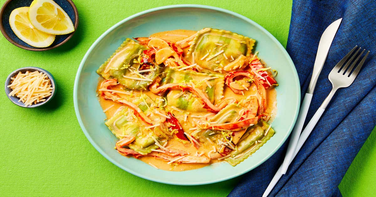 Creamy Lemon Spinach Ricotta Ravioli with Bell Pepper & Parmesan Recipe ...