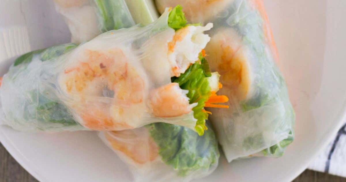 Shrimp Rice Paper Rolls with Peanut Dipping Sauce Recipe - Samsung Food