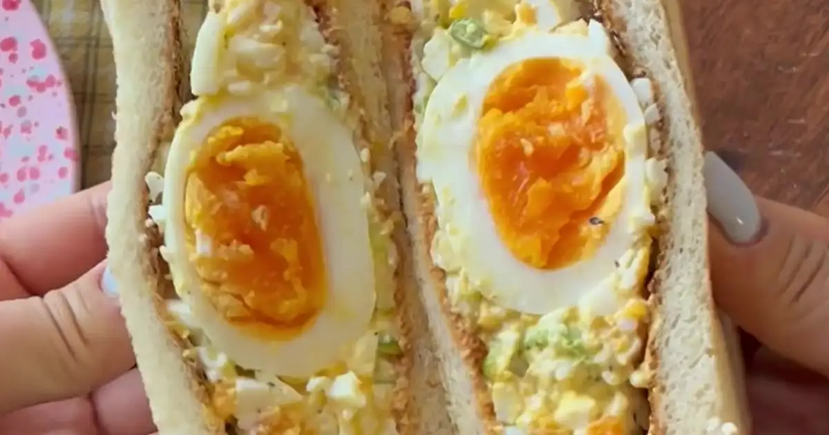 Easy Spicy Egg Sando Recipe — Samsung Food