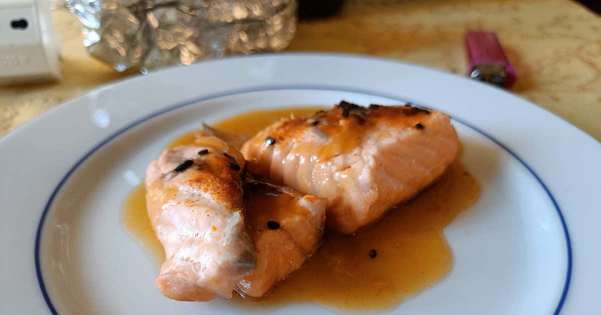 Salmone al shichimi dolce Recipe — Samsung Food