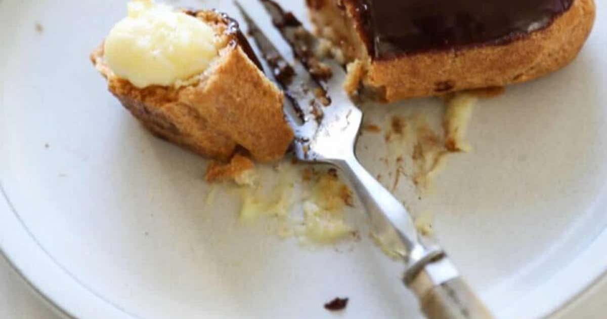 Easy Chocolate Eclair Recipe - Samsung Food