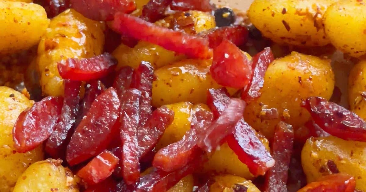 Chili Oil Gnocchi with Chinese Sausage Recipe - Samsung Food