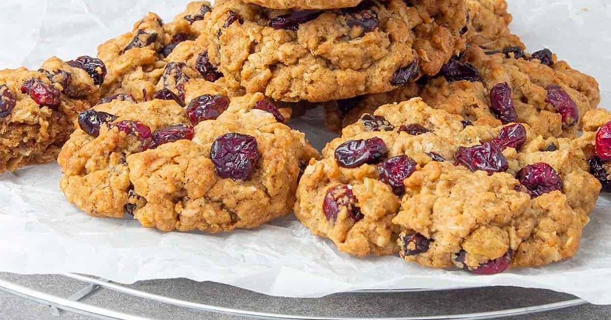 EASY Oatmeal Craisin Cookies Recipe - Samsung Food
