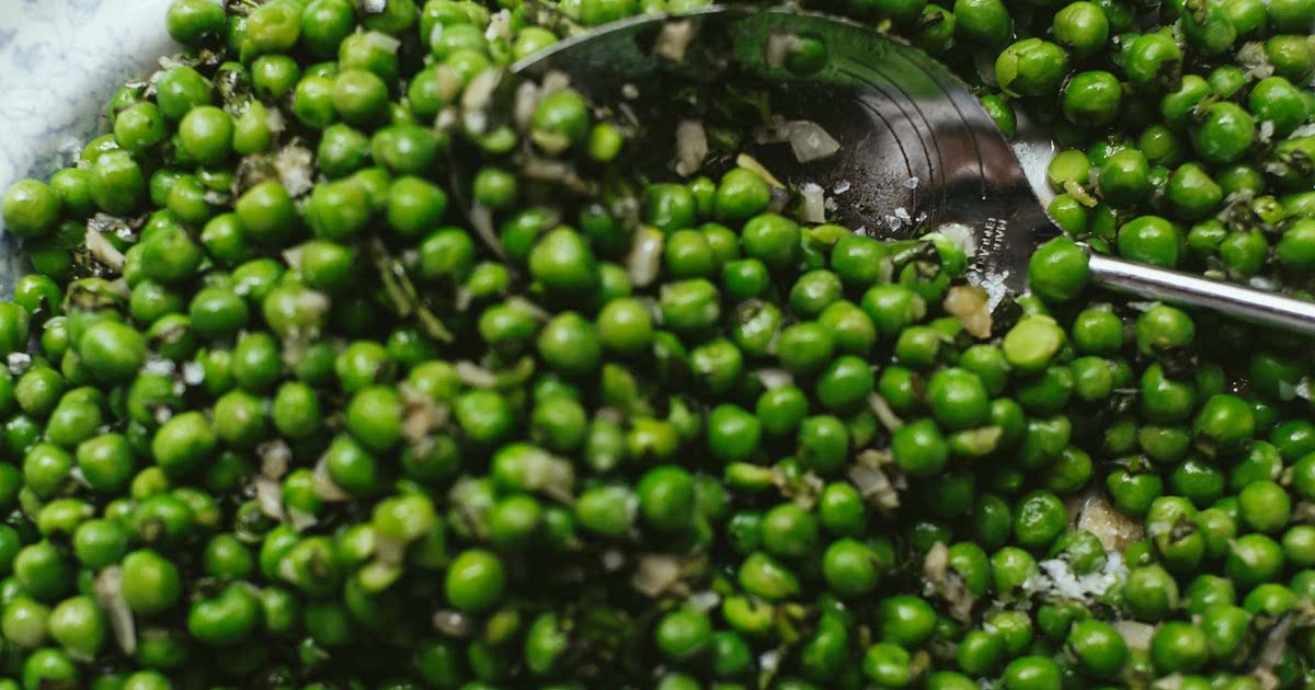 Minted peas with garlic butter Recipe - Samsung Food