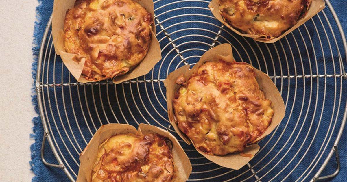 Cheesy chicken muffins Recipe — Samsung Food