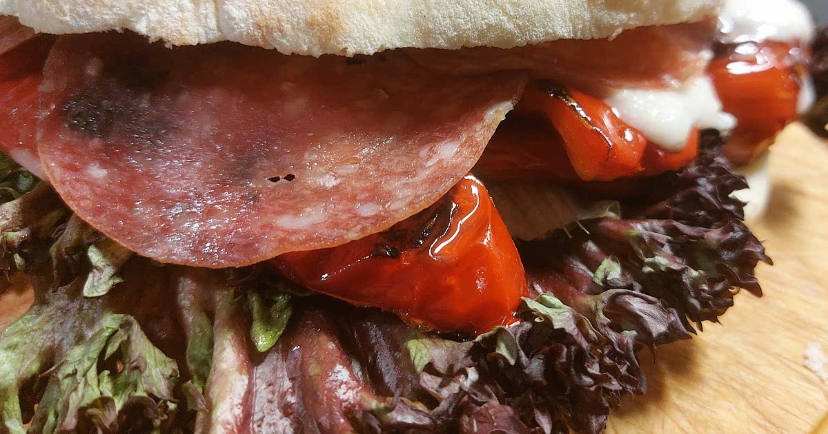 Panini - Salame, grilled pepper and pecorino cream Recipe | Samsung ...
