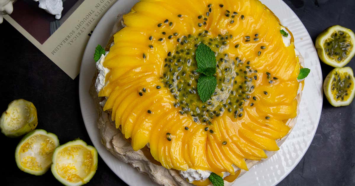Mango & Passion Fruit Pavlova Recipe - Samsung Food