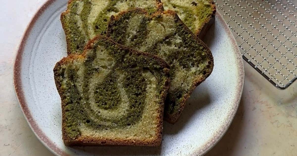 Matcha marble cake 🍵 Recipe - Samsung Food