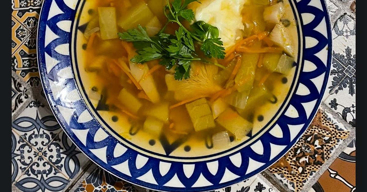 Sopa de Hongos Recipe - Samsung Food