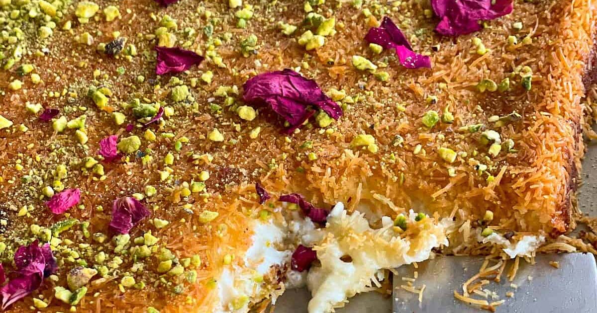 Knafeh with Clotted Cream (Ashta) and Cheese Recipe - Samsung Food