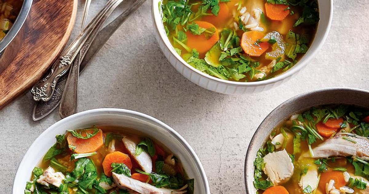 Soupe-repas au poulet et au riz Recipe - Samsung Food