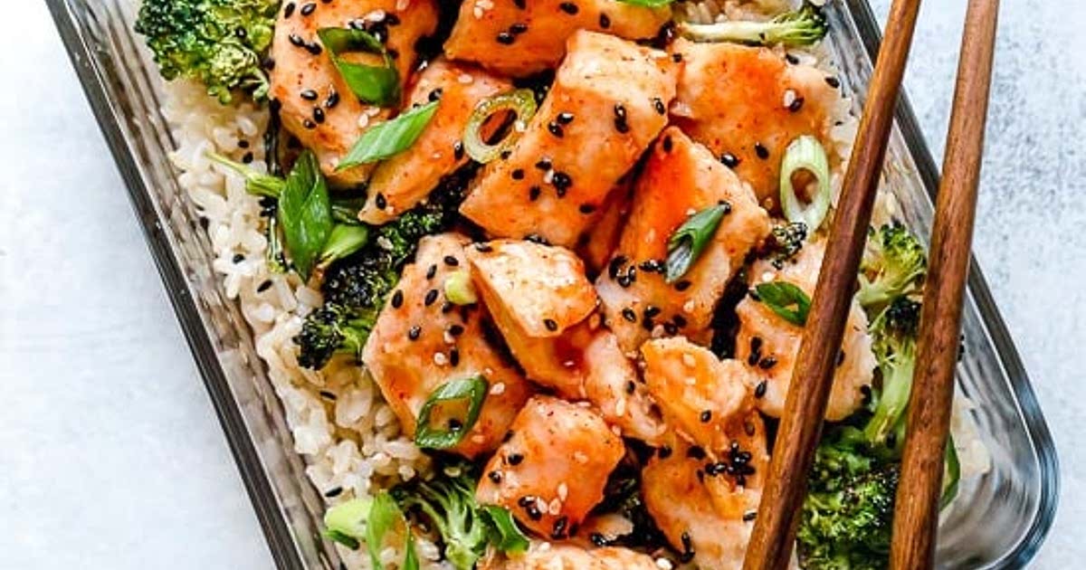 Honey Sriracha Chicken and Broccoli Meal Prep Bowls Recipe - Samsung Food