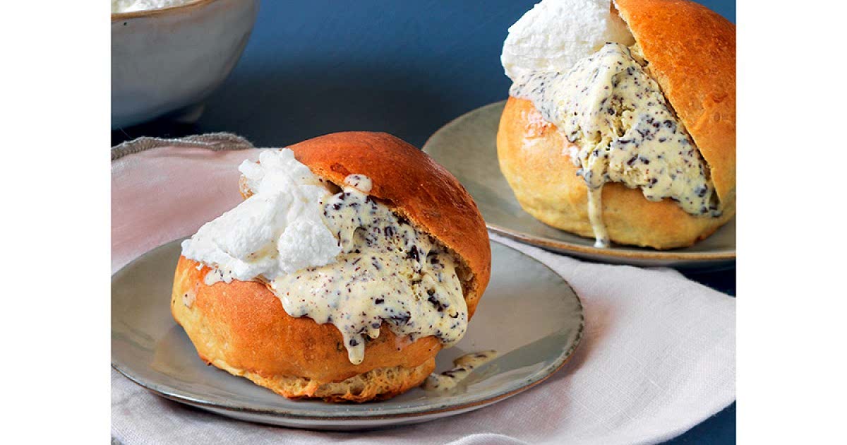 Maritozzi (sweet buns) with mint and Chocolate Coconut Gelato Recipe ...