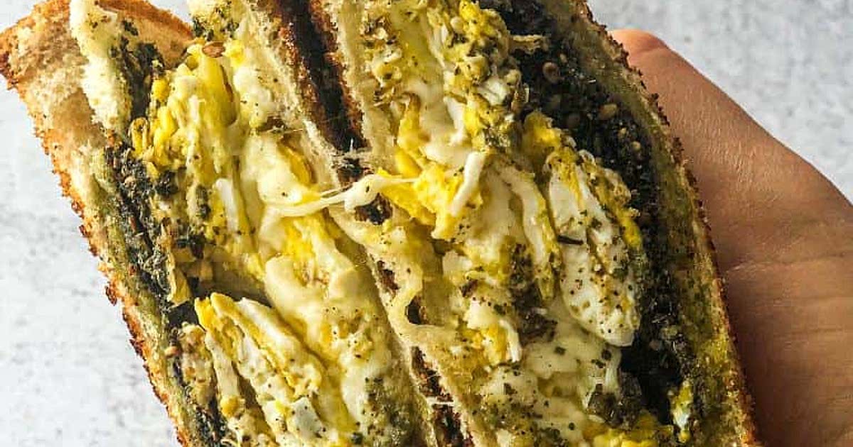 Zaatar and Grilled Cheese Sandwich with Fried Eggs Recipe - Samsung Food