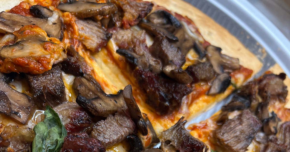 Short Rib and Mushroom Pizza Recipe - Samsung Food