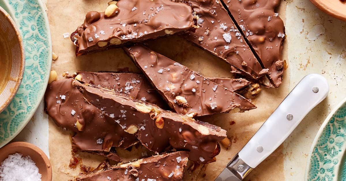 Easy "Snickers" Date Crunch Bark Recipe - Samsung Food