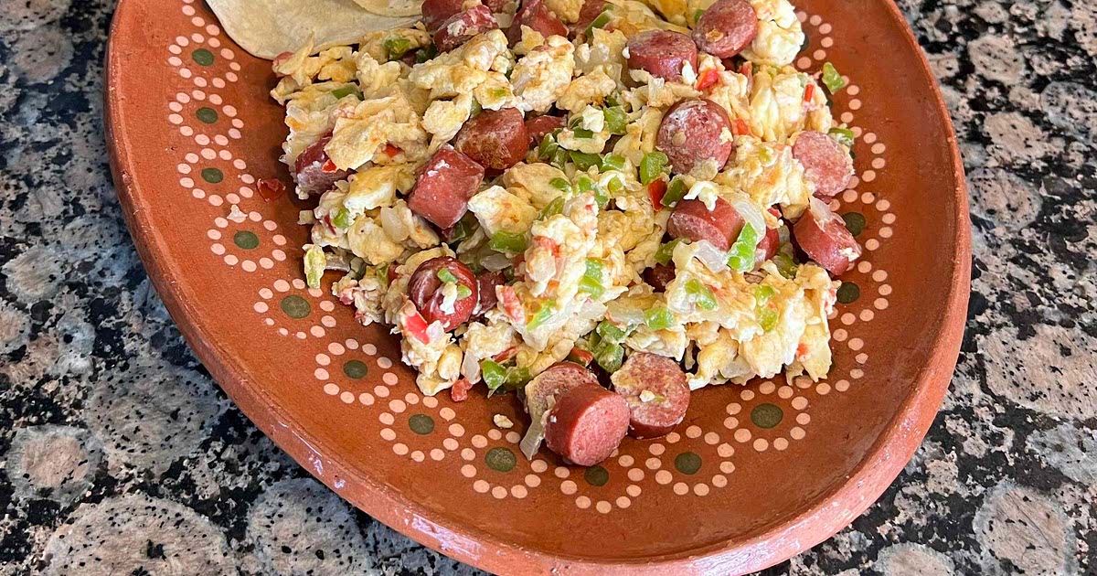 HUEVO CON WEENIE A LA MEXICANA Recipe — Samsung Food