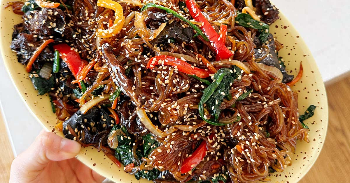 Vegetable Japchae - Korean Stir-fried Glass Noodles Recipe — Samsung Food