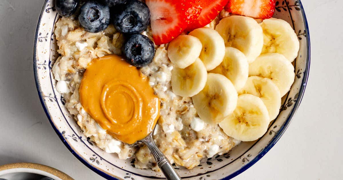 Quick & Healthy Oatmeal with Cottage Cheese Recipe - Samsung Food