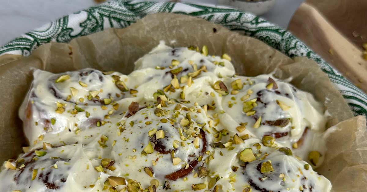Pistachio Rolls Recipe — Samsung Food