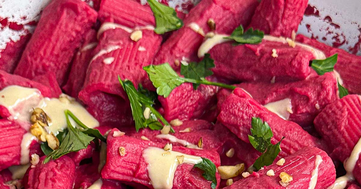 Pink Butter Beans & Beetroot Pasta Recipe | Samsung Food App