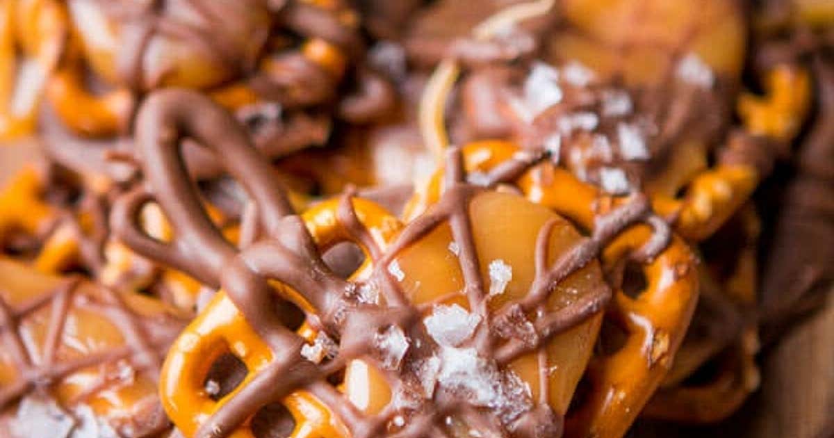 Salted Caramel Pretzel Snaps Recipe | Samsung Food App
