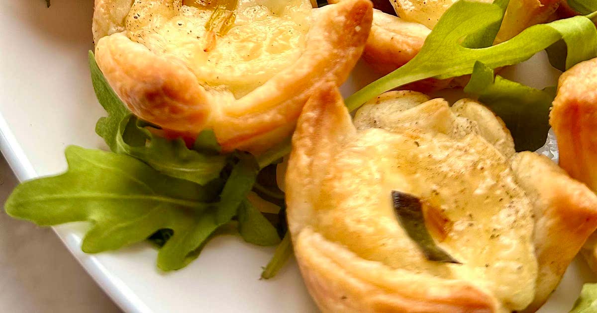 Garlic Leek and Cheese Tartlets Recipe - Samsung Food