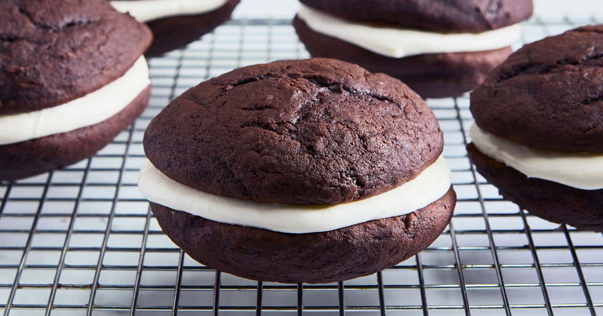Whoopie Pies With Whipped Marshmallow Filling Recipe | Samsung Food App
