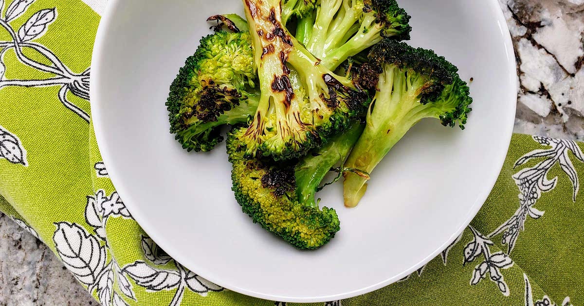 Charred Broccoli Recipe — Samsung Food