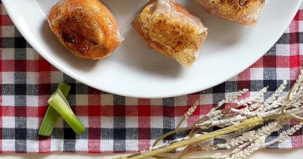 Pork Belly & Kimchi in Crispy Rice Paper Recipe — Samsung Food