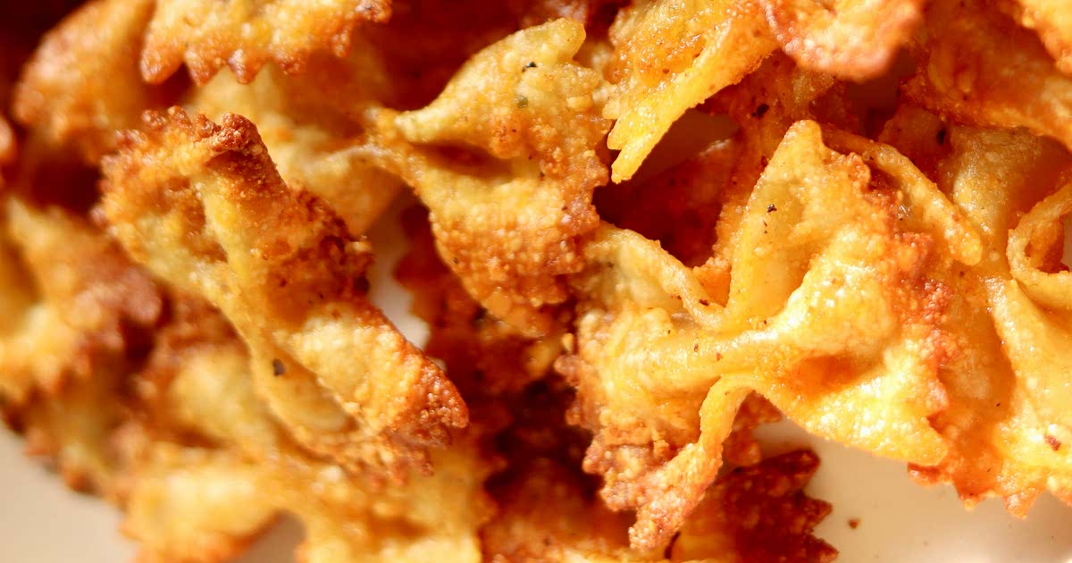 Chili Crunch Pasta Chips Recipe — Samsung Food