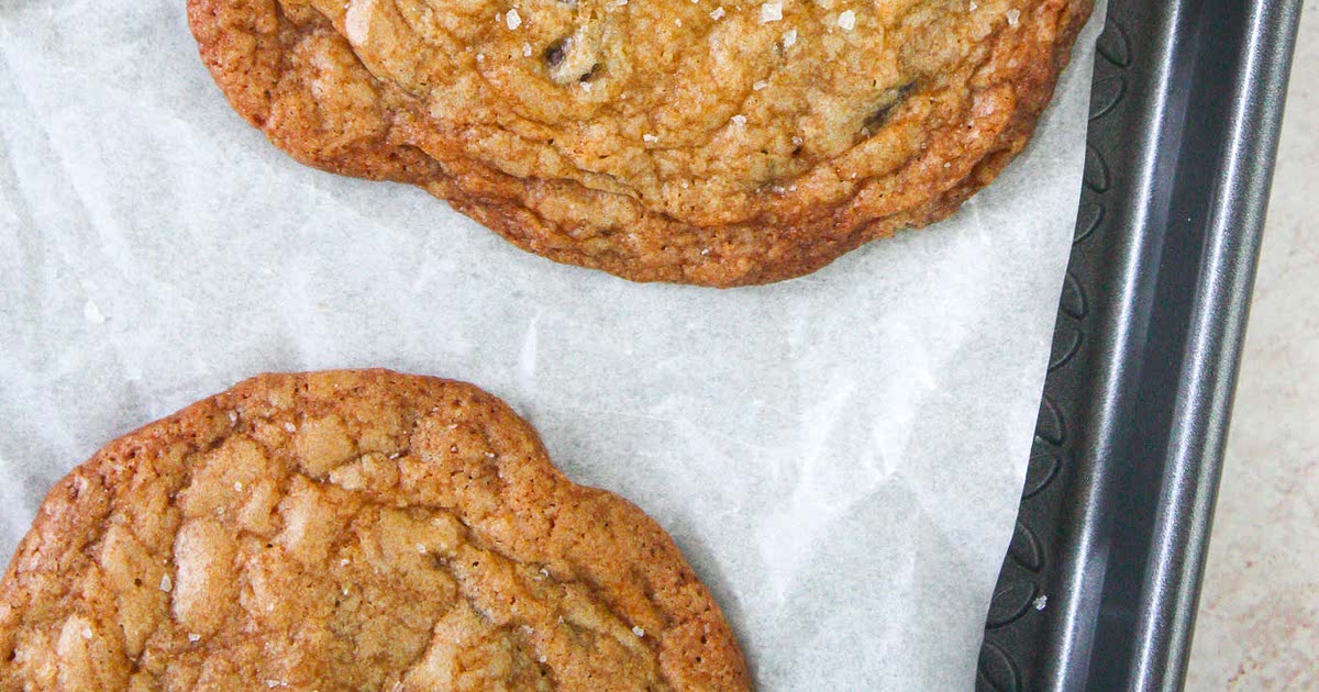 Thin and Crispy Chocolate Chip Cookies Recipe — Samsung Food