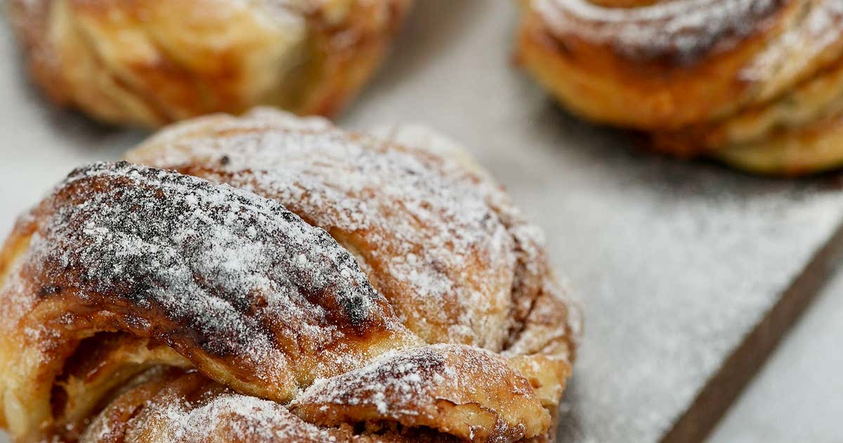 Biscoff and Strawberry Swirl Pastries Recipe | Samsung Food App