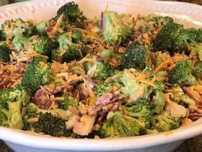 Skinny Broccoli Salad🥦🥗 Recipe Whisk