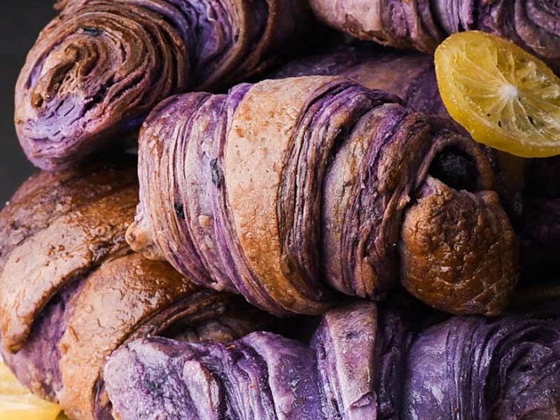 Check Out This Beautiful, Naturally Purple, Blueberry Croissant Recipe ...