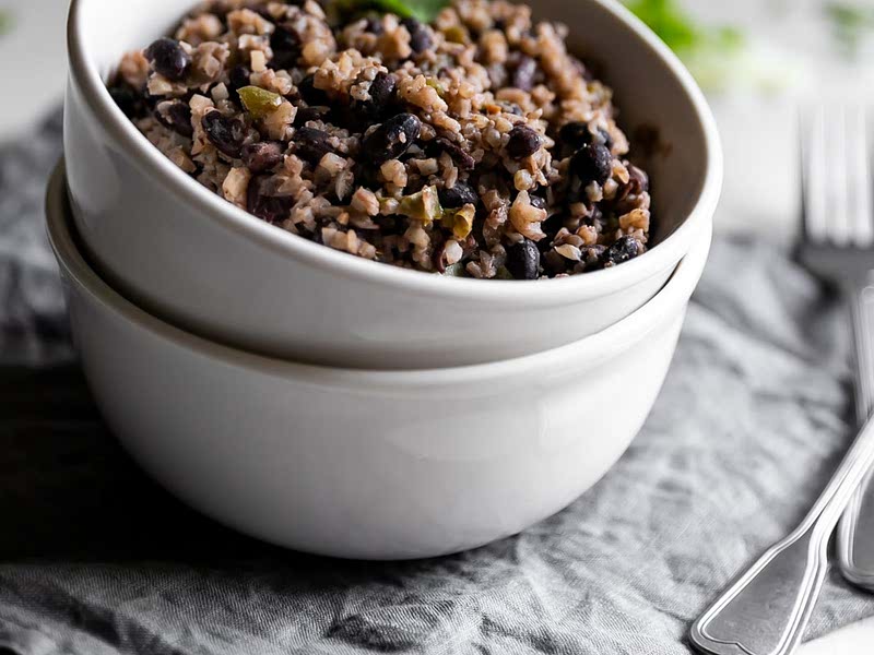 Cauliflower Congri (Cuban-Style Black Beans + Cauliflower Rice Recipe ...