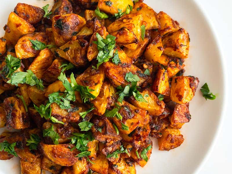 Batata Harra (Spicy Potatoes) Recipe - Samsung Food