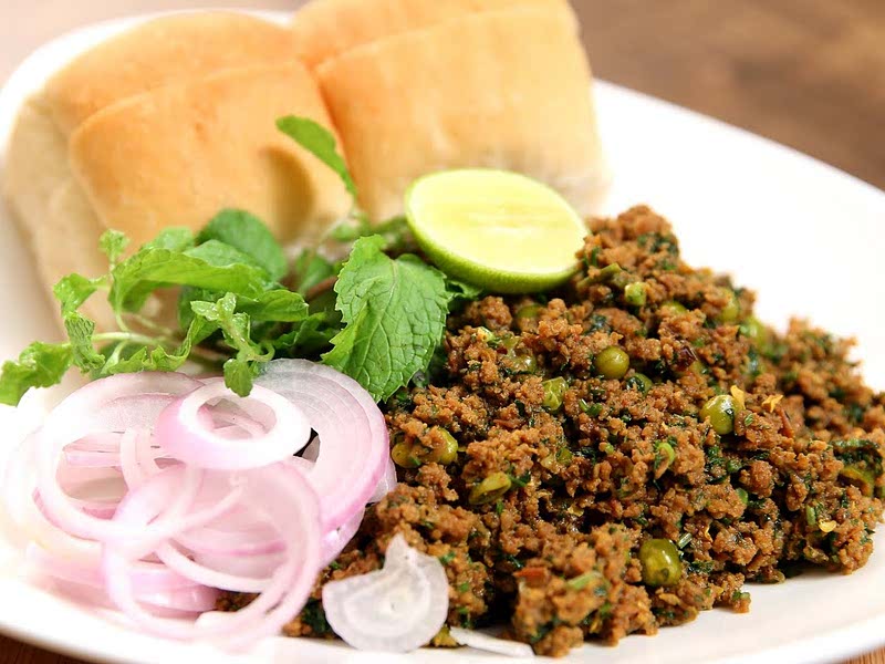 Kheema Pav Recipe | Indian Style Minced Meat/Mutton Keema | The Bombay ...