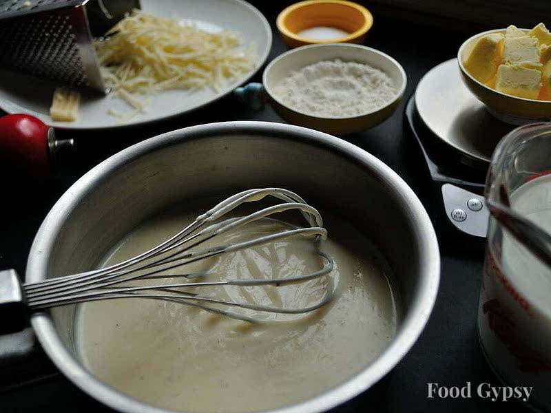Classic Béchamel Sauce in 4 Steps Recipe - Samsung Food
