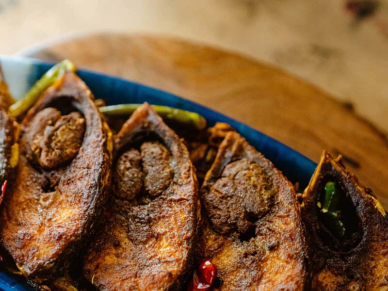 Ilish Bhaja | Fried Hilsa Fish — The Spice Odyssey Recipe - Samsung Food