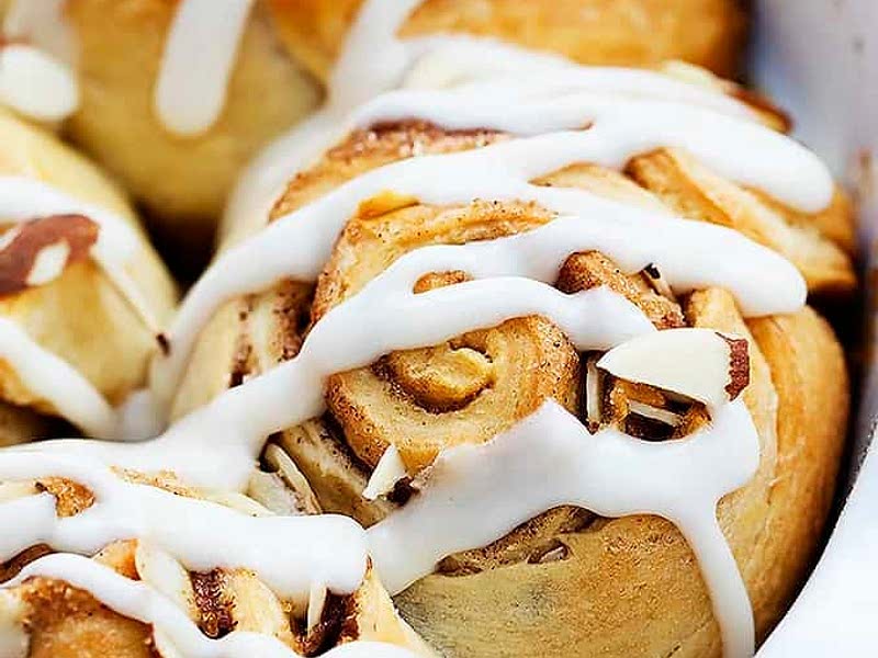 Flaky Almond Cinnamon Buns Recipe - Samsung Food