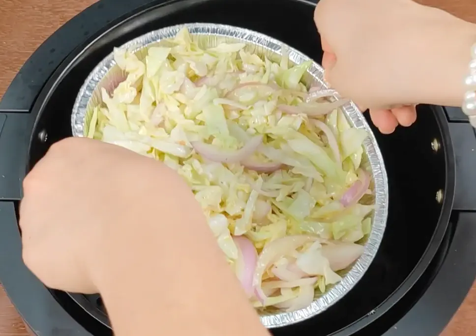 Low Carb Cabbage Crust Pizza Recipe — Samsung Food