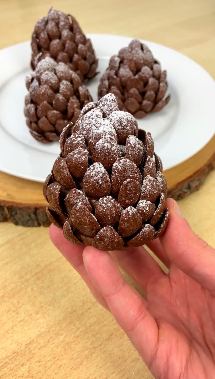 CHOCOLATE PINE CONES