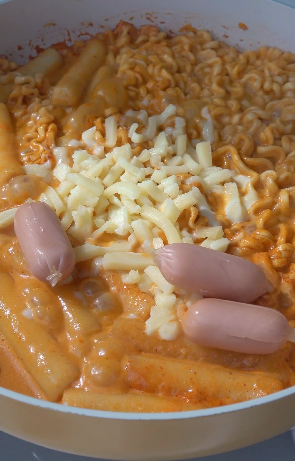 Cheesy buldak rabokki Recipe — Samsung Food