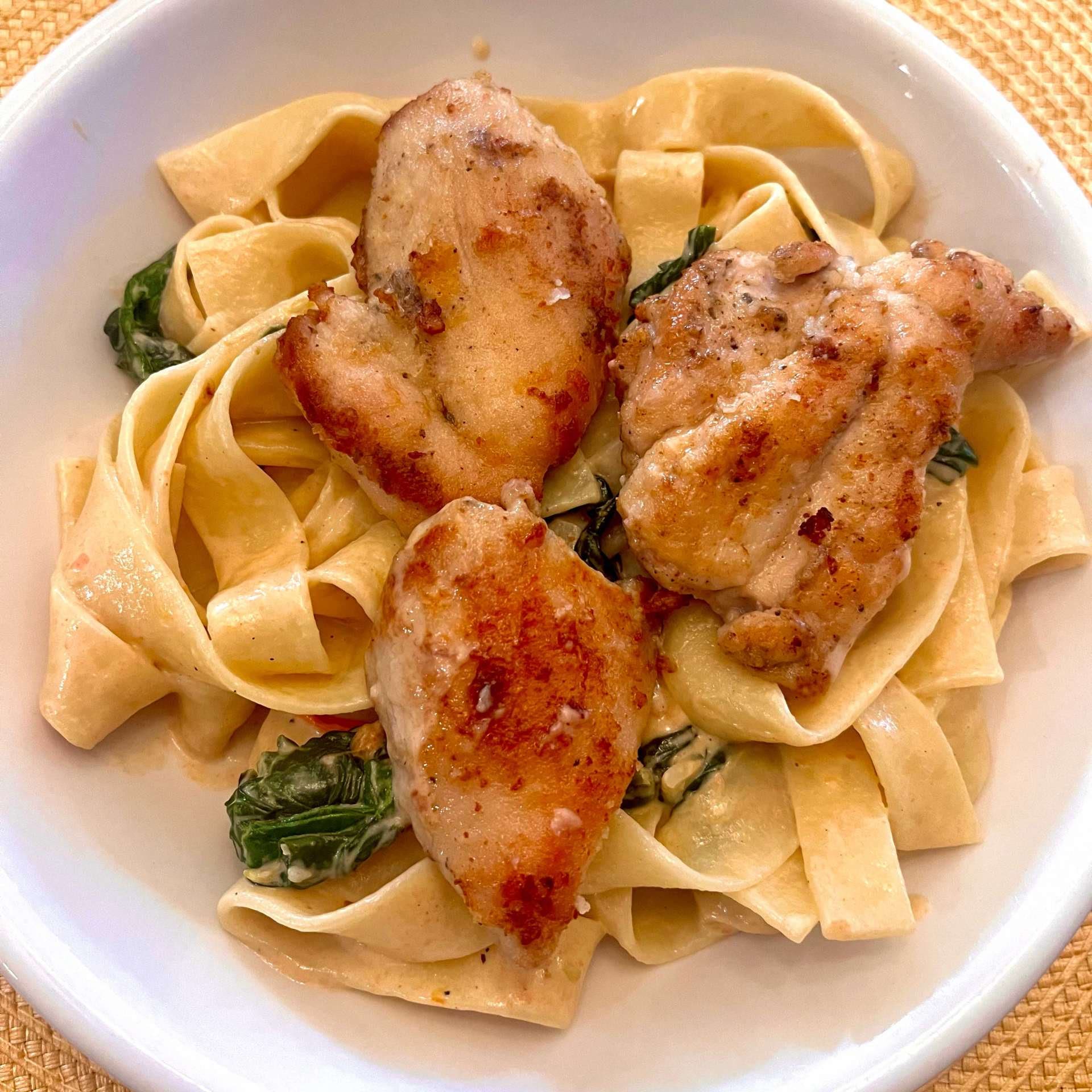 Creamy Tuscan Chicken Recipe - Samsung Food