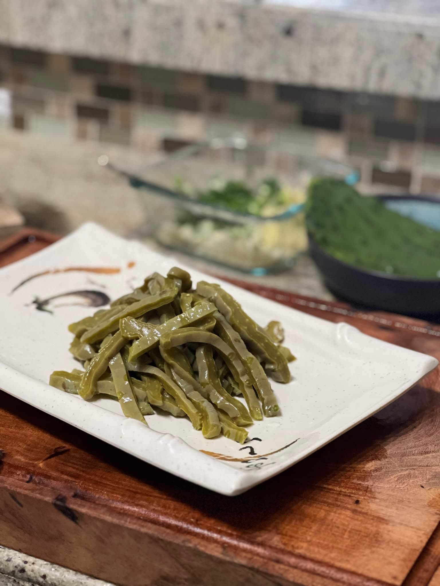 Sliced Cactus Salad with Chili Sauce | 凉拌仙人掌 Recipe - Samsung Food