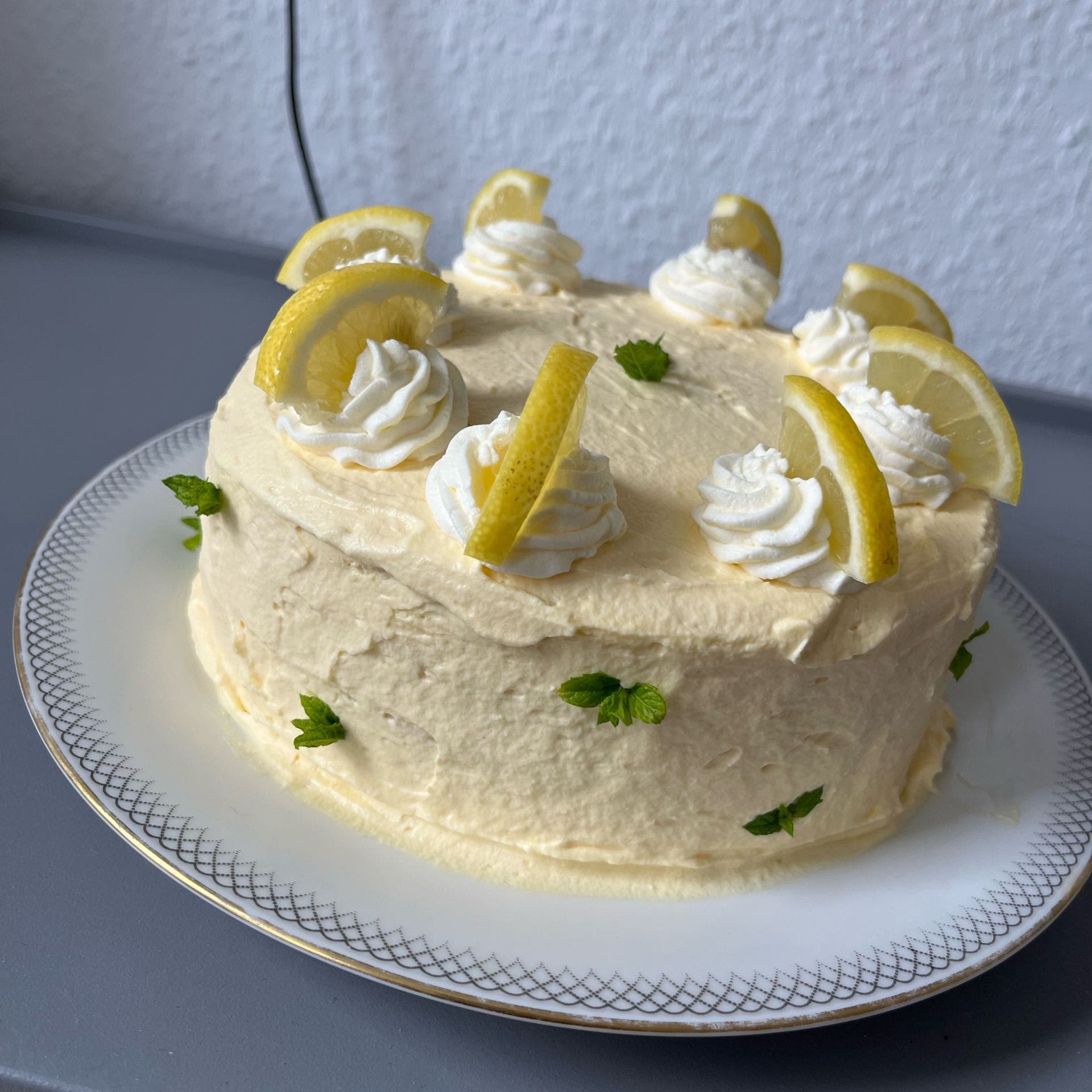 Lemon Cake w/ Lemon Curd and Mascarpone Whipped cream 🍋 Recipe ...